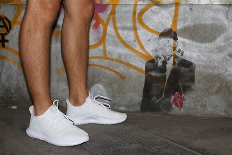 Comment Nettoyer Ses Baskets Blanches