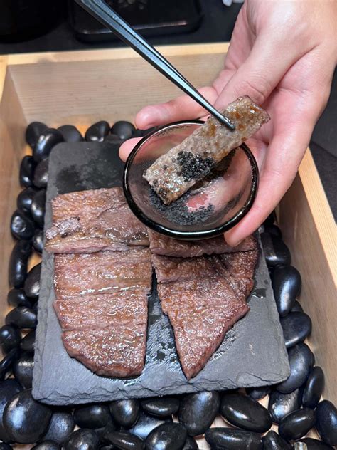 台南燒肉「灼花燒肉」台南美術館旁的超美和牛專賣店！