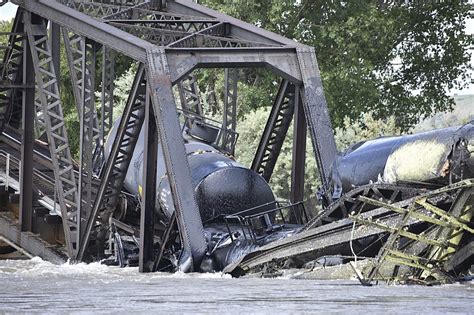 The Nation In Brief Train Cars Plunge Into Yellowstone River