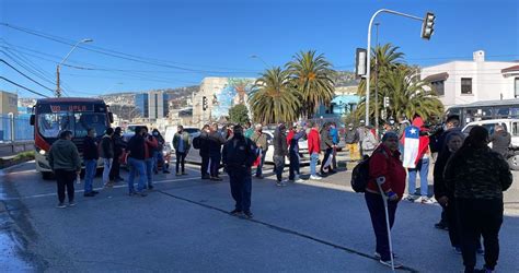 Una Vergüenza Pescadores De Ex Caleta Sudamericana Se Movilizan