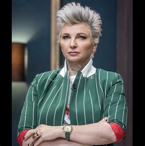 Шеф Силвена Роу стана баба честито Ето на кого кръстиха внучето