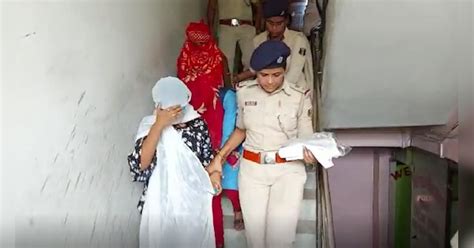 Sex Racket In Hotel Room In Jehanabad 12 Couples Caught In