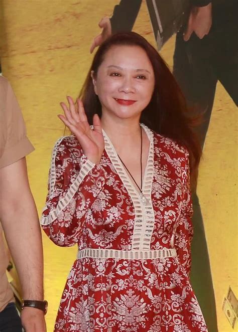 蔡明韵味牛莉最美大山谷图库