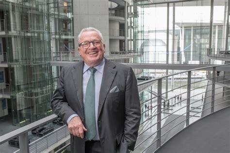 Junge Generation inspirieren und für Technik begeistern Thomas