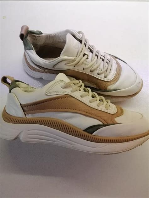 Фірмові кросівки Massimo Dutti — ціна 450 грн у каталозі Кросівки Купити жіночі речі за