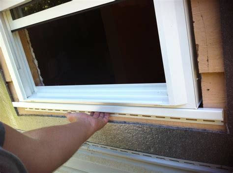 How To Install Vinyl Siding Around Windows