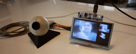 Hacking An Old Parallel Port Webcam To Work With A Gameduino 2 Hackaday