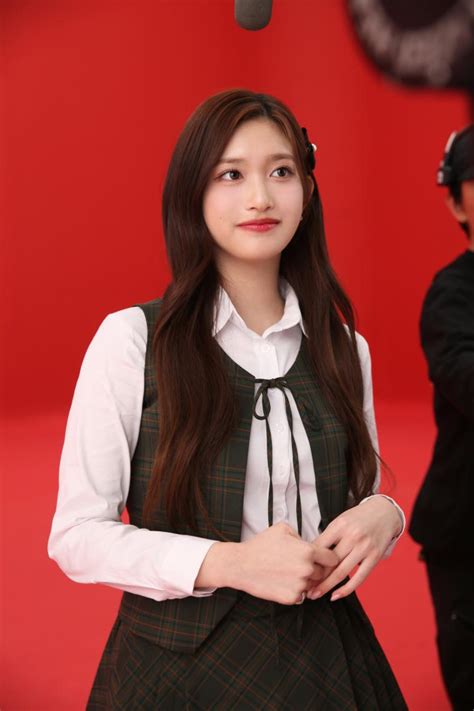 아이브 파파존스 비하인드 촬스의 이슈와 유머