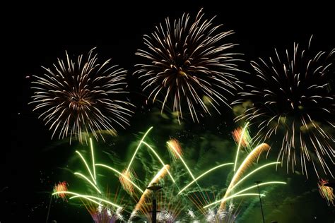 가벼운 가시 광선 결론 경치가 좋은 궁금해하다 기념일 기쁨 눈부신 다채로운 독립기념일 두려움 디스플레이 레크리에이션 밤 밤 축하 밤문화 밤하늘