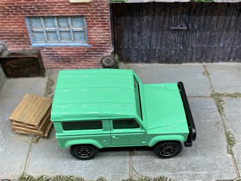 Loose Matchbox Land Rover Defender 90 Mint Green Muncle Mikes