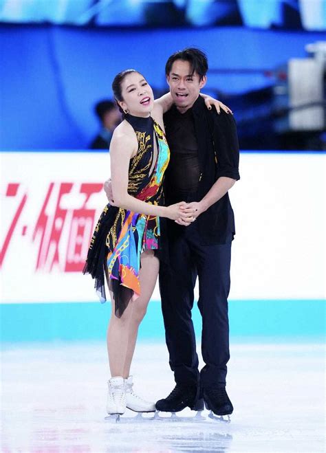 ＜フィギュア国別対抗戦第1日＞アイスダンスrd、演技を終え笑顔の村元哉中、高橋大輔組（撮影・小海途 良幹） ― スポニチ Sponichi