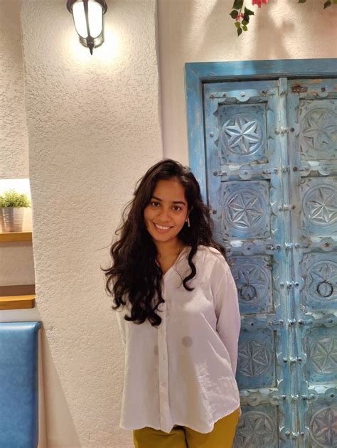 What Are Advisory Shares