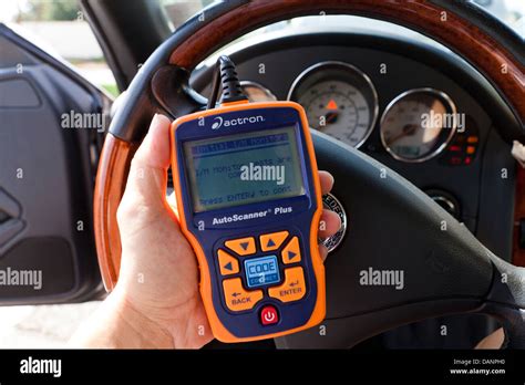 Obd scanning tool hi-res stock photography and images - Alamy