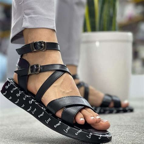 صندل تابستانی شیک؛ تخت پاشنه بلند 2 جنس چرمی پلاستیکی آراد برندینگ