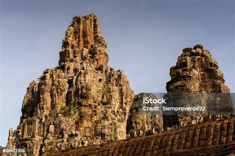 Bayon 캄보디아에서 앙코르에서 크메르 사원 Mahayana 불교 왕 자야바르만 7 세의 공식 국가 사원 0명에 대한 스톡