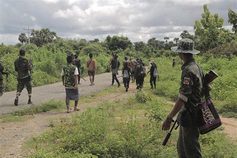 သာစည်ရွာအကျဉ်းထောင် စစ်တပ်စခန်း တိုက်ခိုက်ခံရ၊ ကနီတွင် တိုက်ပွဲဖြစ်၊ လိပ်စင်းတောင်ရွာ ကို စစ