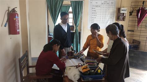 လဲချားတွင် ဌာနဆိုင်ရာရုံးများသို့ စာအုပ်၊ စာစောင်များ ကွင်းဆင်းငှားရမ