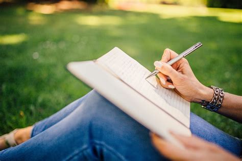5 Goal Setting Journals That Can Help You Stay Productive In 2020