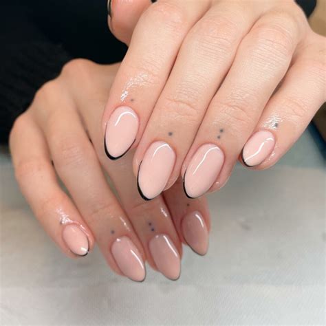 21 Chic Short Black French Tips To Make A Statement Nail Designs Daily