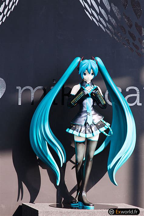 Hatsune Miku Exworld