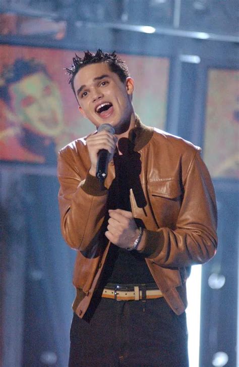 Gareth Gates Stuns Fans As He Reveals New Look Complete With Comb