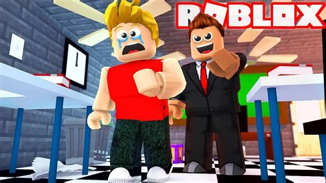 Fui Expulso Da Escola No Roblox Youtube
