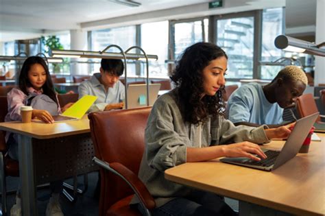 Unleashing The Power Of Python Programming In Dubai By Career Turn Education Institute Medium