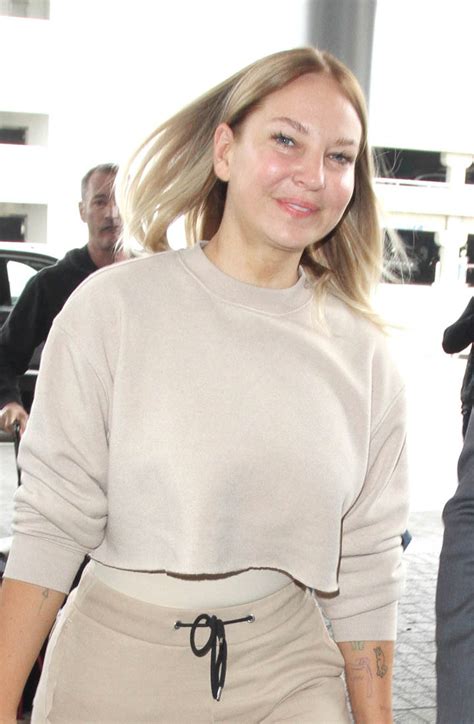 Sia Furler Gossip Latest News Photos And Video