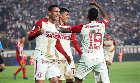 Fiesta En El Monumental Universitario Venció 2 0 Al Atlético Grau Por