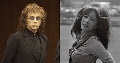 Ronnie Spector Dead At 78 Inside The Ronettes Singers Horrifying Life