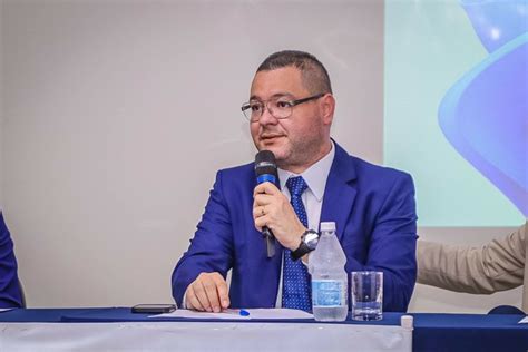 Eduardo Lima comemora autorização da licitação para as obras do