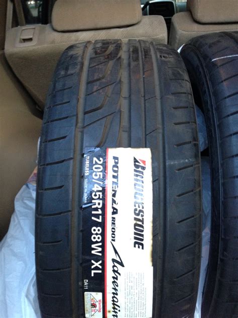 Bridgestone Potenza RE001 Adrenalin — Honda Civic Type R (2G), 2 л ...