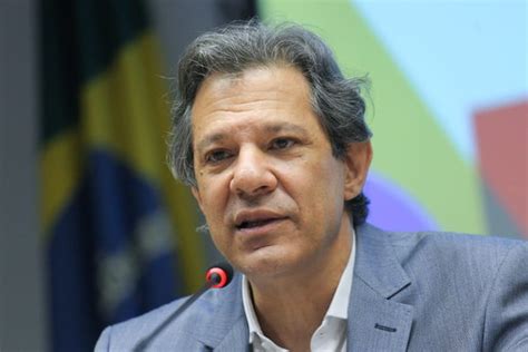 Haddad defende ação contra desoneração É para pagar os aposentados