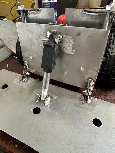 3d File Mini Vérin électrique ⚽ ・3d Printable Model To Download・cults