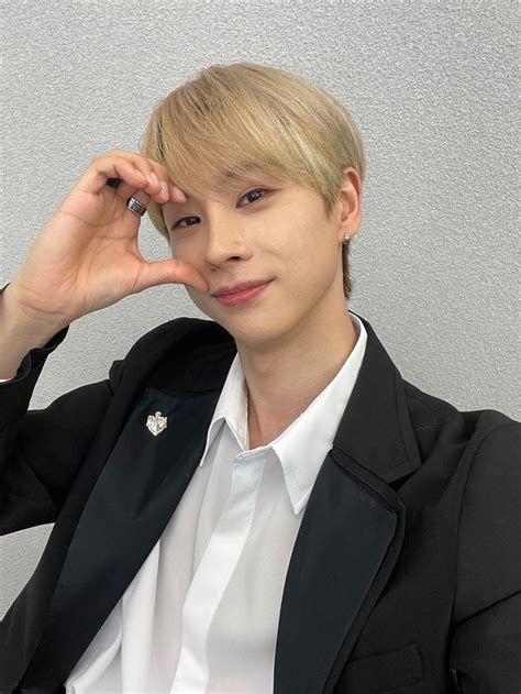 Pin De 𝒹𝑜𝓊𝓍𝑒𝓉𝒽𝑒𝓇𝑒𝒶𝓁 Em Cmdm