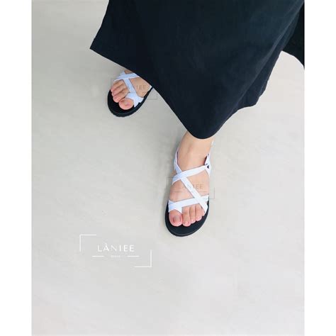 Giày Sandal Nữ Làniee Quai Dây Chéo 5 Màu Be Kem VÀng TrẮng NÂu Đen