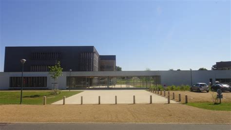 Collège Lucie et Raymond Aubrac Batylab