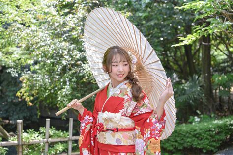 成人式振袖はいつ決めるの・・・？ 熊谷市の写真スタジオ・フォトスタジオ フェリチタ｜七五三・成人式撮影などアニバーサリーの思い出写真に