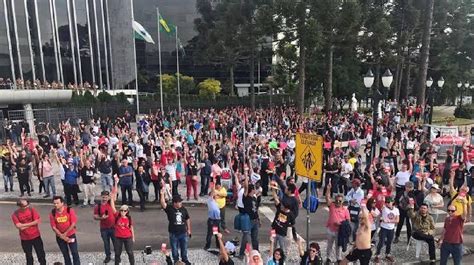 PROFESSORES DA REDE ESTADUAL DA BAHIA PARALISAM ATIVIDADES O Tabuleiro