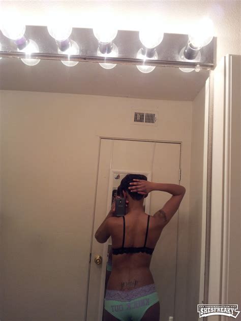 Bad Island Bitch Here Shesfreaky