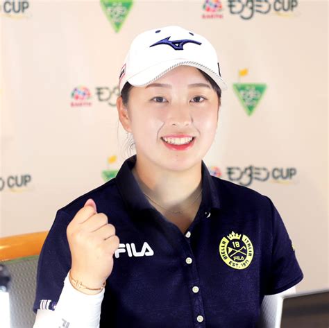 ジャンボ軍団の18歳新星・西郷真央、史上初のプロデビュー戦優勝見えた3差2位浮上 Golf報知