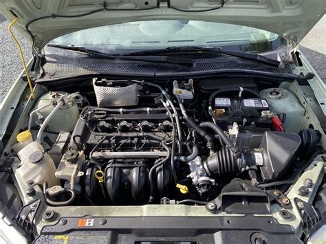 a9 2010 ford focus se green 120133 km no reserve