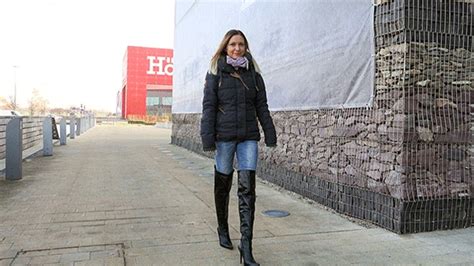 Cruel Vanessa And Her Girlfriends Pesne Lick My High Heels Wmv