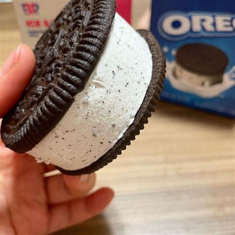 All Black Everything 25g Whey Protein Powder Ice Cream Sandwich 27