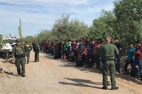 Patrulla Fronteriza Captura A 128 Inmigrantes La Opinión