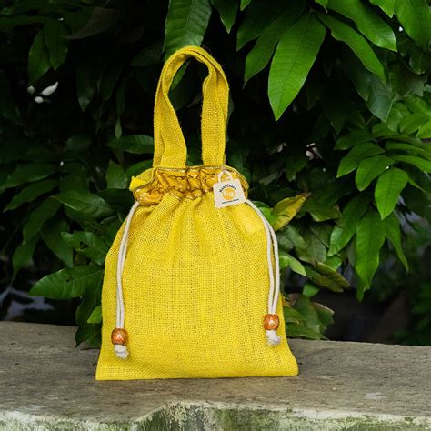 Jute Drawstring Bag Manufacturer DR 006 I HandcraftCustom