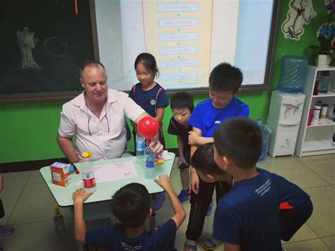 生动的国际课程课堂 新闻活动 北京国际学校哪所好 优秀私立国际高中课程排名学校 北京力迈中美国际学校（总校区）