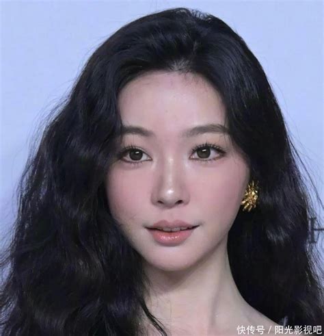 Gq盛典明星怼脸生图：虞书欣妆容难看，金晨脸微肿，易梦玲好幻灭 360娱乐，你开心就好