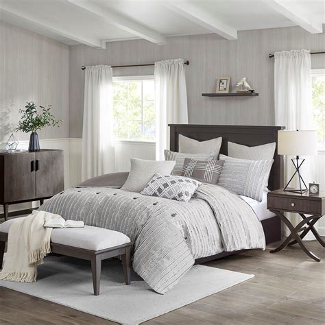 Gracie Mills Cora Oversized Cotton Clipped Jacquard Comforter Set With