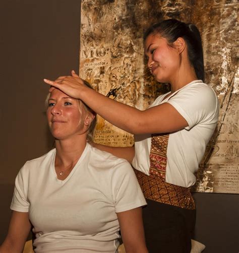 Thai Massage 06 Sai Tharn